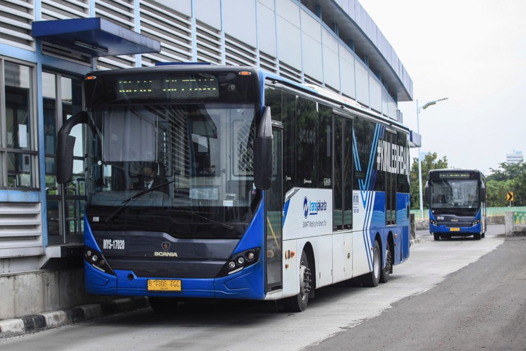 TransJakarta Beroperasi 24 Jam - SIARANBALI.com