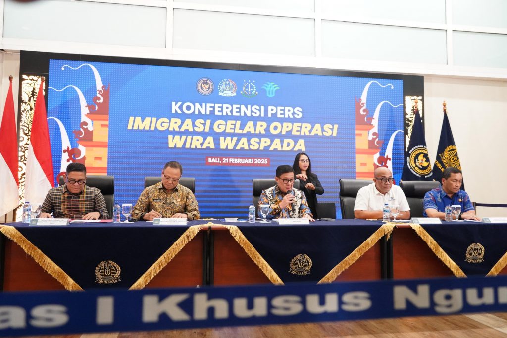 Dirjen Imigrasi Berantas Penyalahgunaan Izin Tinggal Dilakukan WNA - SIARANBALI.com