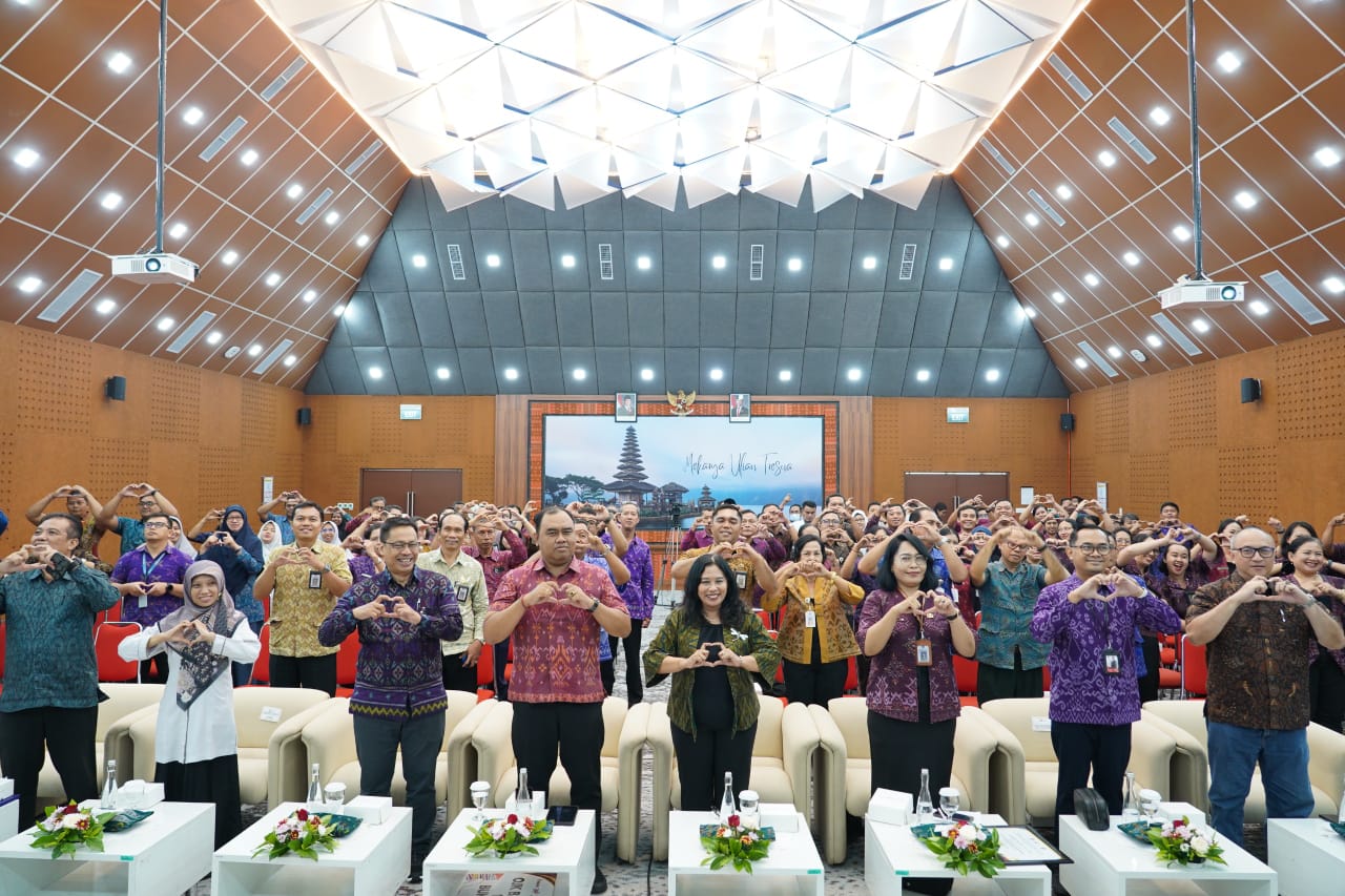 OJK Luncurkan Modul Literasi Keuangan Untuk SMA/MA di Bali - SIARANBALI.com